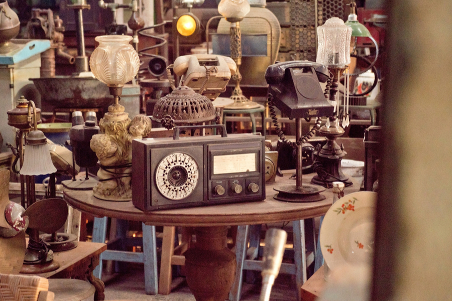 The Difference Between Antique, Vintage, and Retro: Buying Tips